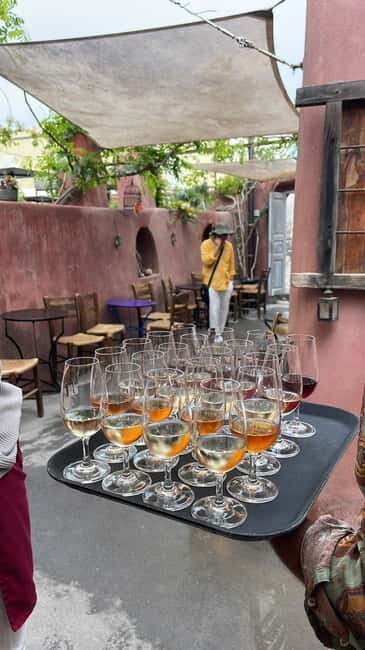 Oia: Wine Tasting with Cold Cuts or Cured Fish - Setting and Atmosphere