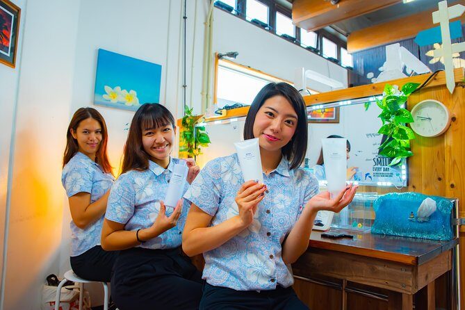 [Okinawa Blue Cave] Snorkeling and easy boat holding! Private system Very satisfied with the beautiful facilities of the shop (with photo and video shooting service) - The Facilities Make a Real Difference