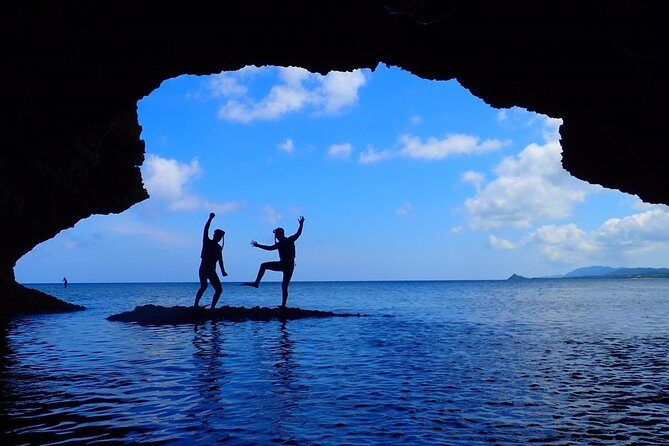 Okinawa Ishigaki Kabira Bay SUP or Canoe and Blue Cave Snorkeling - The Sum Up