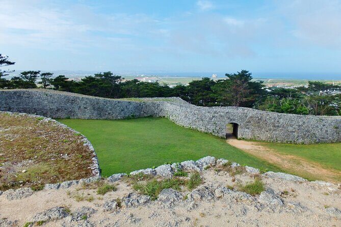 Okinawa: Zakimi Castle and Yuntanza Museum Heritage Tour - Key Points