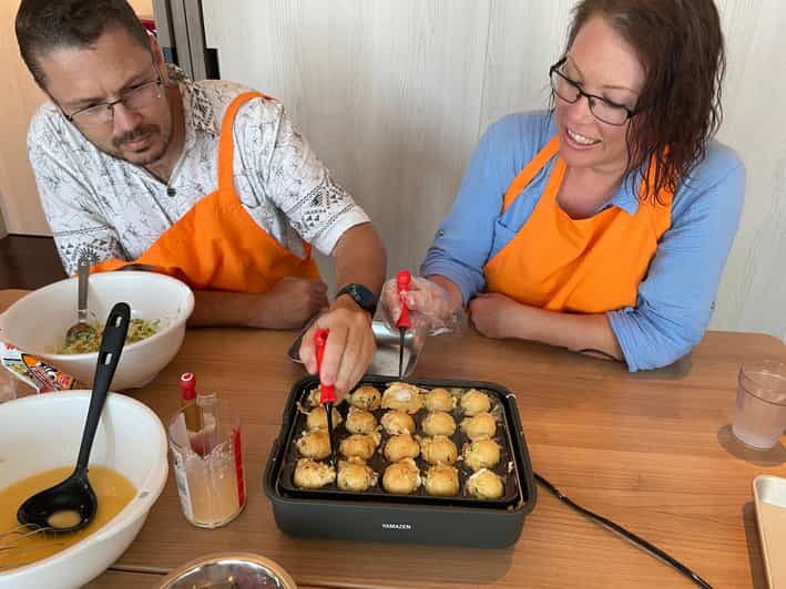 Okonomiyaki or Ramen&Gyoza Class with Local Shop Tour - Why This Tour Offers Great Value