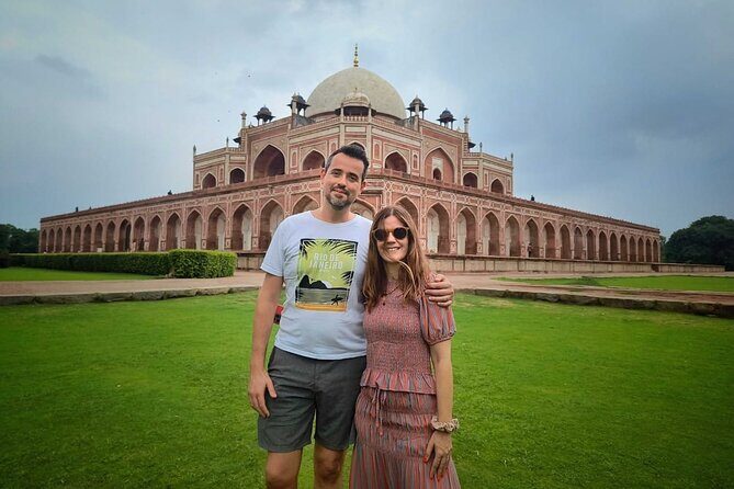 Old and New Delhi City Private Tour with Expert Guide - Key Points