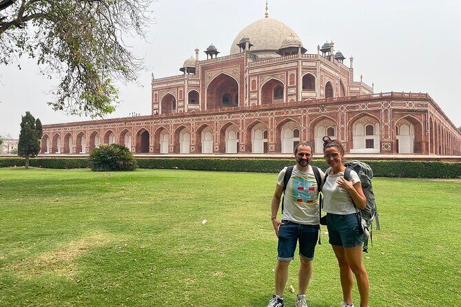 Old and New Delhi Private Full Day Tour - Expert Guided Service - Exploring Delhi: A Hands-On Look at the Old and New