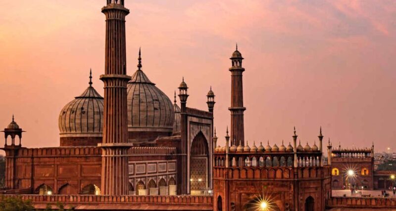 Old and New Delhi: Private UNESCO Sightseeing City Tour - Exploring Old and New Delhi in Comfort