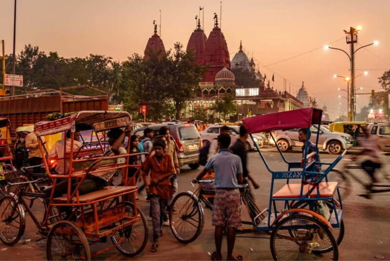 Old Delhi: 3-Hour Tuk-Tuk/Rickshaw Tour - Starting at the Red Fort
