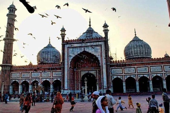Old Delhi Bazaar Walk & Haveli Visit Tour - Discovering Old Delhi: A Practical, Authentic Journey