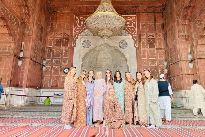 Old Delhi Chandi Chowk Food Tour with Rickshaw Ride - 4-5 Hours - Jama Masjid: A Magnificent Mughal Masterpiece