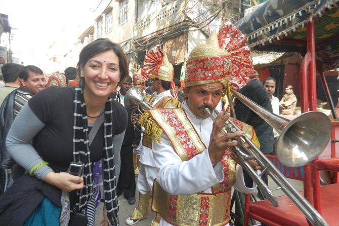 Old Delhi Food, Heritage&Cultural Walk with Rickshaw ride to Masterji Kee Haveli - Who should consider this tour?
