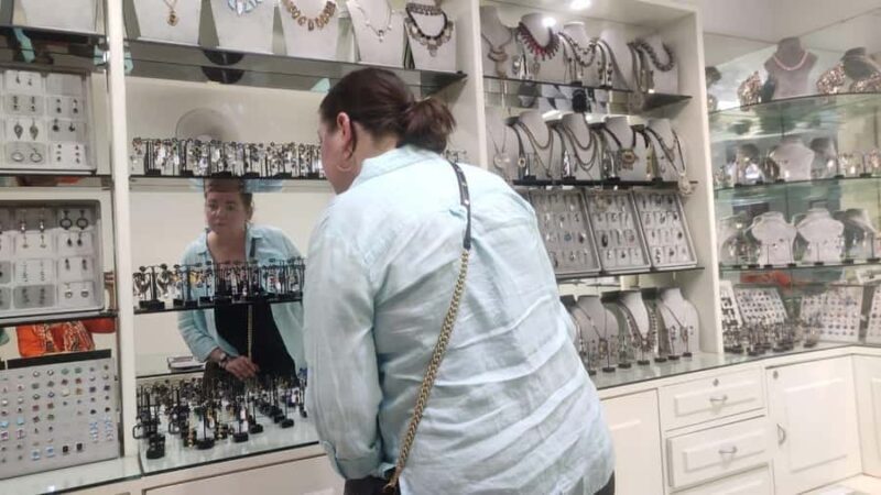 Old Delhi Jewelry & Embellishment Walk (Half-Day, Women-Led) - Who Will Love This Tour?