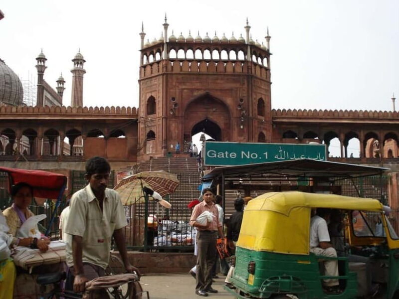 Old Delhi: Private Tour of Chandni Chowk, Tuk Tuk & Food - Key Points