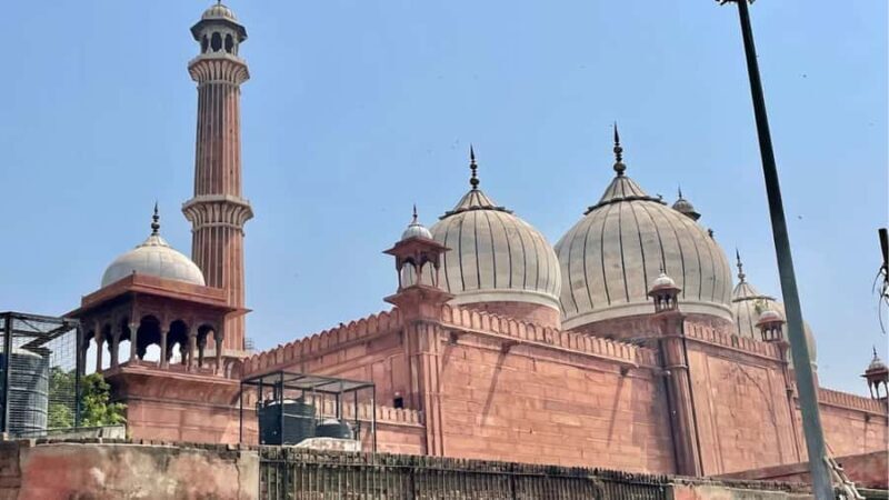 Old Delhi: Red Fort, Jama Masjid & Chandi Chowk Guided Tour - Starting Point: The Red Fort