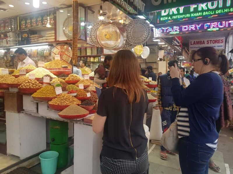 Old Delhi Tour on Luxurious Rickshaw with Wireless Headset - The Guided Tour: Highlights and Stops