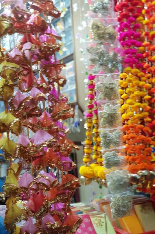 Old Delhi Tour With Rickshaw Ride and Street Food - Key Points