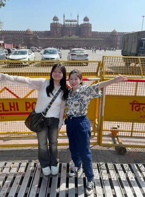 Old Delhi: Walking Tour with Chandni Chowk, Food & Rickshaw - A Deep Dive Into the Experience
