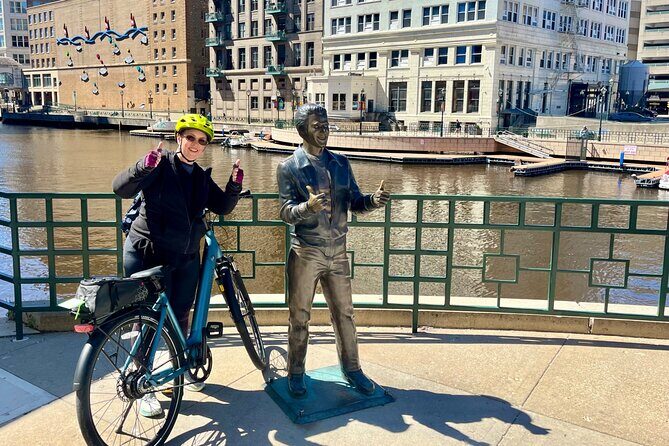 Old Milwaukee 9am E-Bike Tour - Why This Tour Is a Great Pick