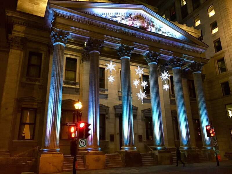 Old Montréal Small-Group Christmas Tour - Key Points
