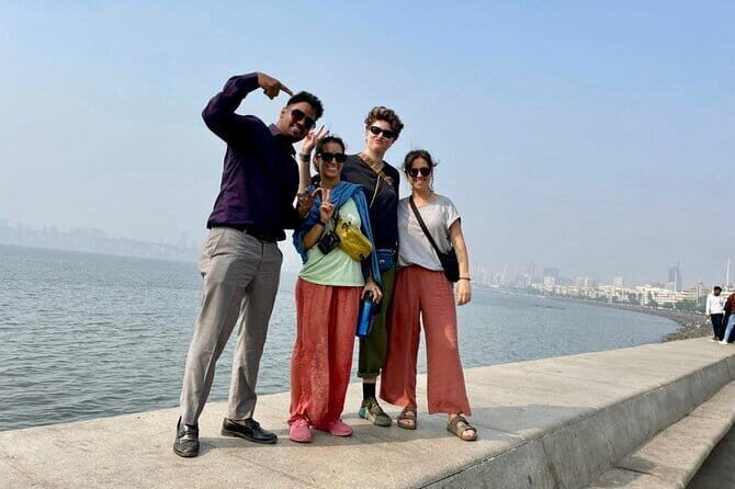Old Mumbai Sightseeing Tour with a Local Guide - Who Should Consider This Tour?
