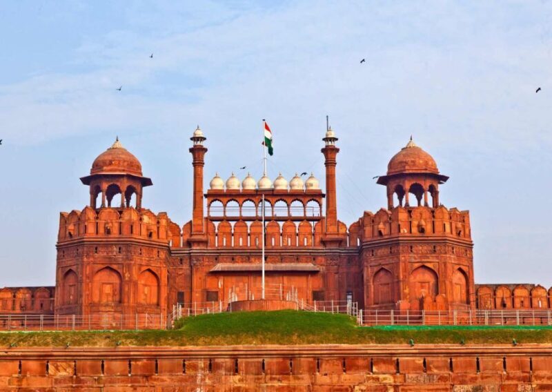 Old & New Delhi: Private Guided City Tour by Car with Snacks - Who Will Appreciate This Experience?