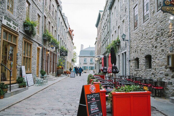 Old Quebec City: A Private Tour of Culinary Delights - A Taste of Quebec: Tour Overview