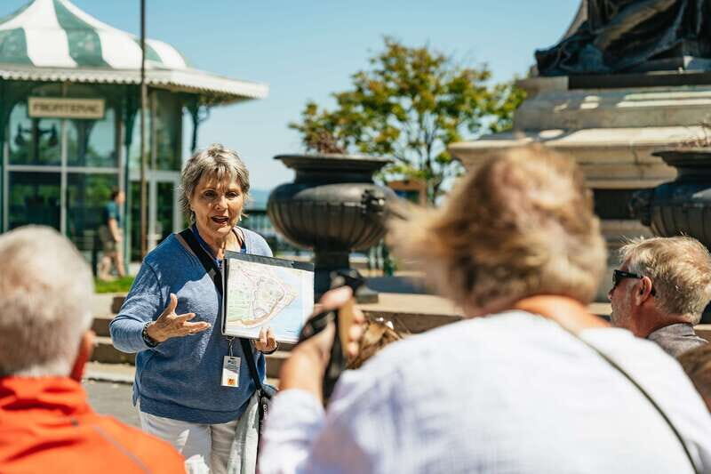 Old Quebec City: Grand Walking Tour with Private Option - FAQs