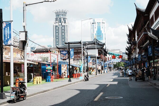 Old Shanghai Footprints Yu Garden Walking Tour - Key Points