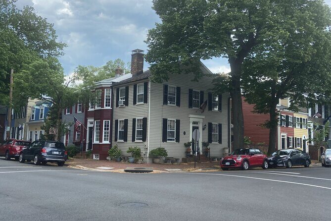 Old Town Alexandria Guided Walking Tour with a Local - Who Should Join This Tour?