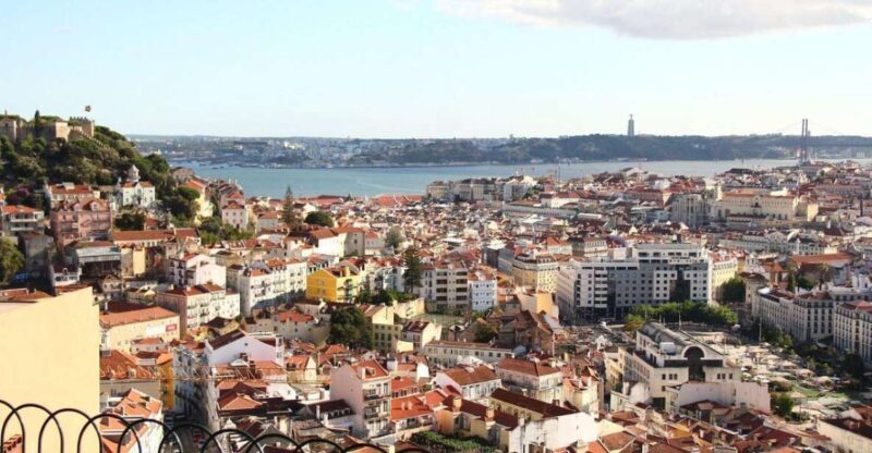 Old town of Lisbon on board of a tuk tuk- 1hour - The Practicalities: Comfort, Cost, and Timing