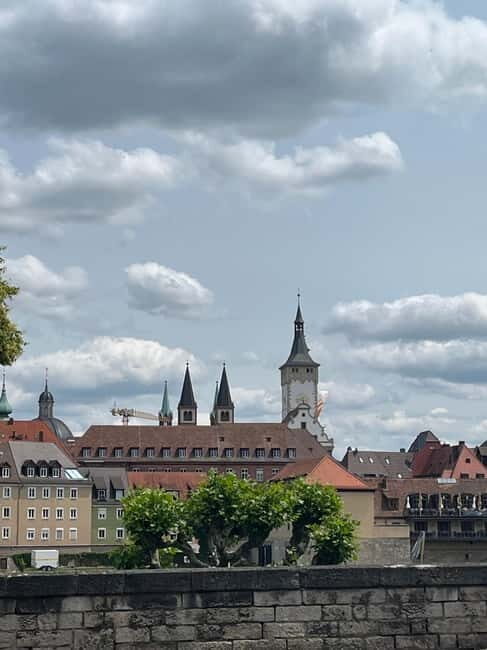 Old town tour of Würzburg with wine tasting on the Old Main Bridge - Who Will Love This Tour?