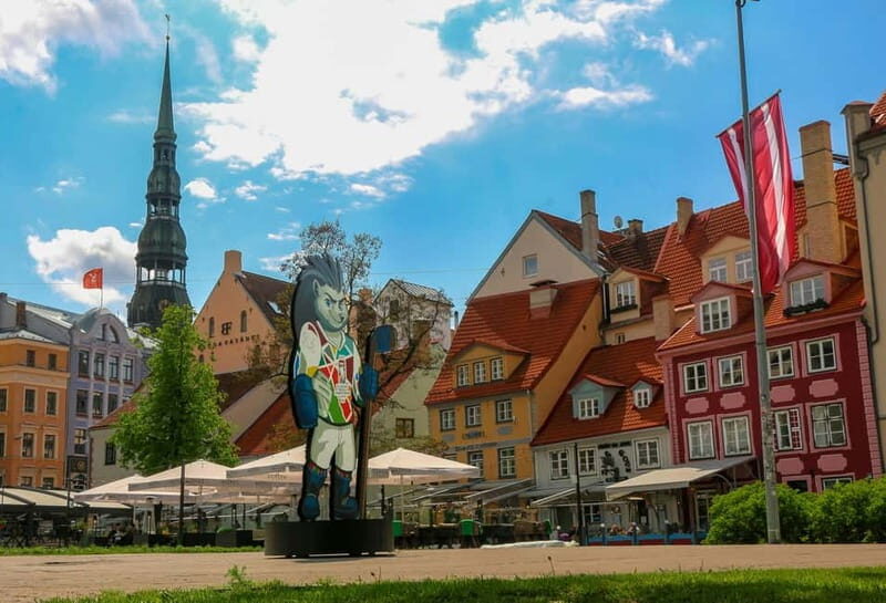 Old Town Walking Tour & Canal Boat Experience - Discovering Riga’s Old Town: walking through centuries of history