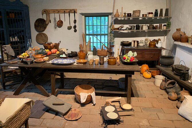 Old Town Walking Tour - Immerse Yourself in Cultural Flavors at Bazaar del Mundo