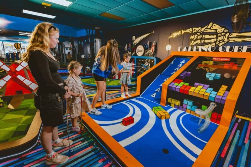 Oldenburg: Puttbrothers Adventure Mini Golf - What Is Puttbrothers Adventure Mini Golf?