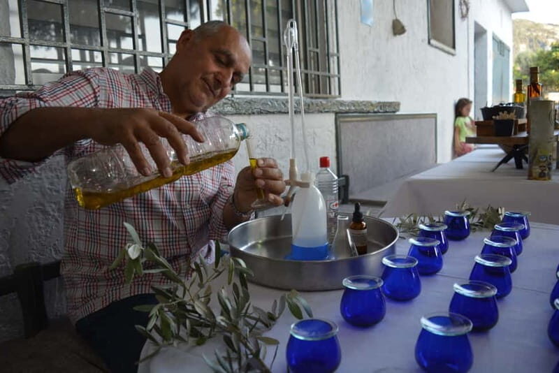 Olives & Olive Oil & Wine Tasting (3 in 1 Experience!) - Key Points