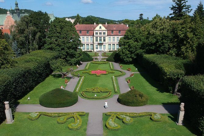 Oliwa Cathedral in Gdansk & Trip to Park - 2h private trip by luxury car - FAQs