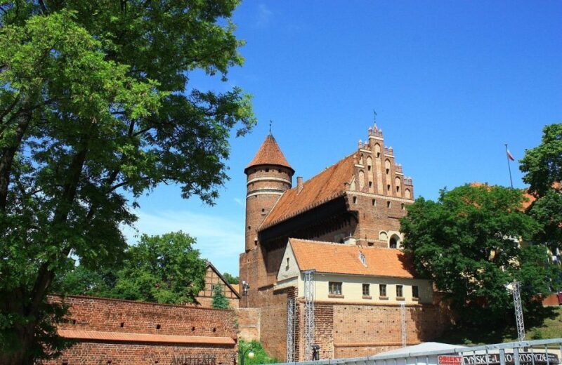 Olsztyn Old Town Highlights Private Walking Tour - Exploring Olsztyn’s Old Town: A Private Walking Tour Review