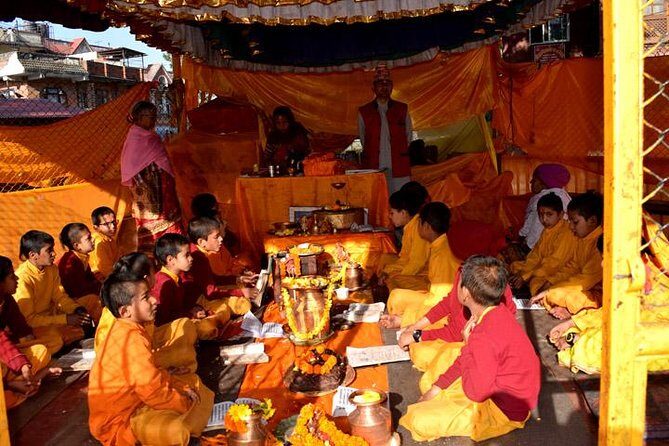 Om Kathmandu Hindu Pilgrimage Tour - The Influential Boudhanath Stupa
