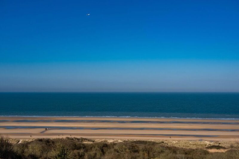 Omaha Beach : Guided Electric Bike Tour - Detailed Itinerary Breakdown