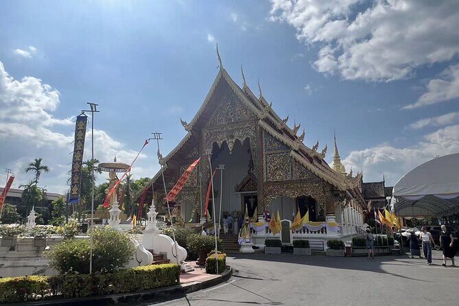 One Day Chiang Mai City Private Tour With Local Lunch - FAQ