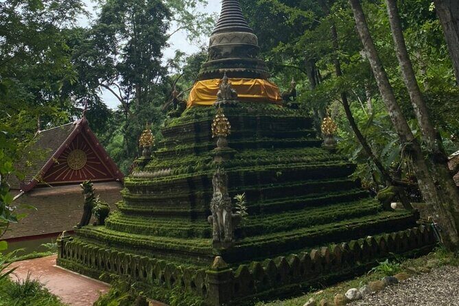 One day Doi Suthep Temple, Palad Temple & Sticky waterfall - Authentic Thai Lunch and Practical Details