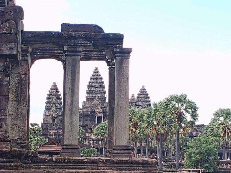 One Day Exploration to Angkor Wat, Angkor Thom & Ta Prohm - The Practical Side
