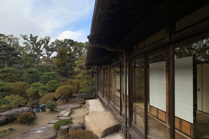 One Day Fukuyama Castle Tomonoura and Sensui jima Island Tour - Authentic Experiences and Authenticity