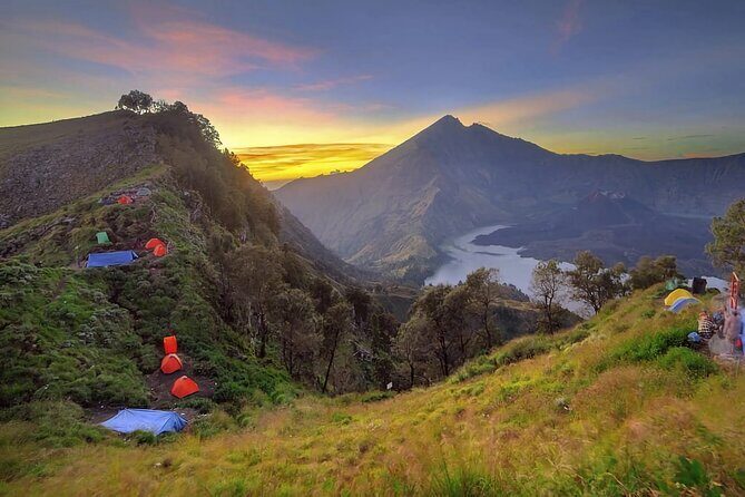One Day Mount Rinjani Trek to Senaru Crater Rim - A Practical Look at the One Day Mount Rinjani Trek to Senaru Crater Rim