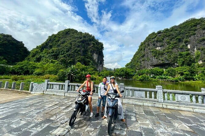 One-Day Ninh Binh Motorbike Tour to Hidden Gems and Highlights - Exploring the Details of the Ninh Binh Motorbike Tour