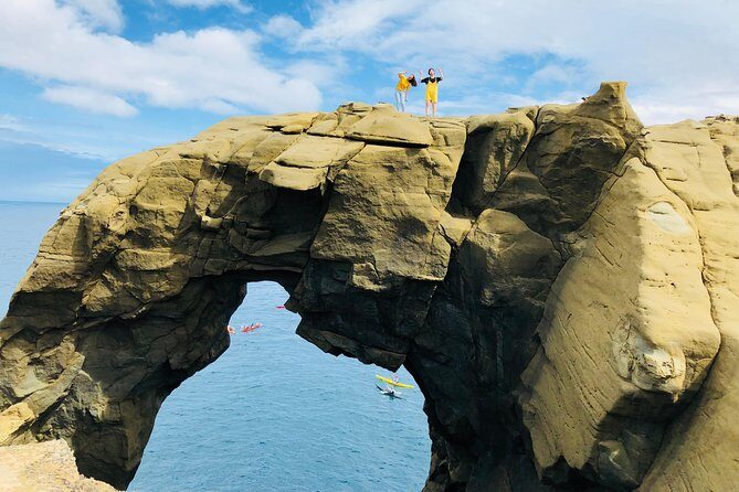 One-day private chartered car tour in Taipei: Yehliu, Jiufen, Pingxi, North Coast popular attractions with chartered car, professional Chinese/English driver - A Deep Dive Into the Tour Experience