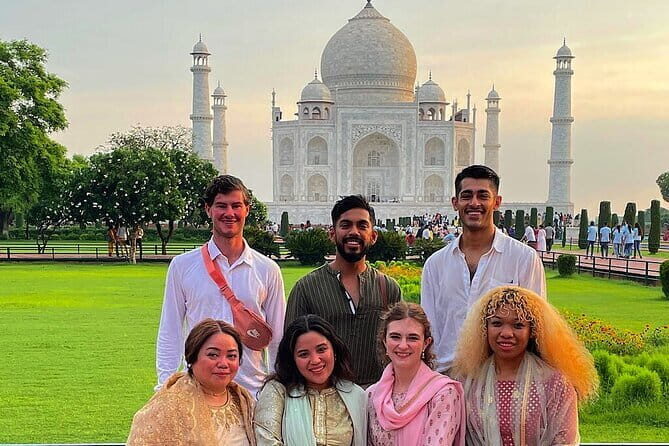 One-Day Private Taj Mahal Tour From Mumbai - What Travelers Can Expect from This Tour