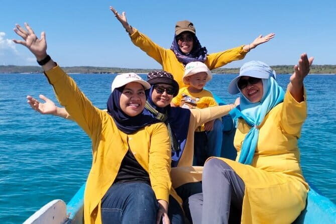 One Day Tour Pink Beach East Lombok Excursion - Exploring the Itinerary in Detail