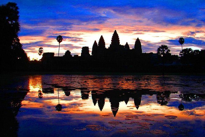 One Day tour with sunrise in car with A/C or Van & Guide. - Who Is This Tour Best For?