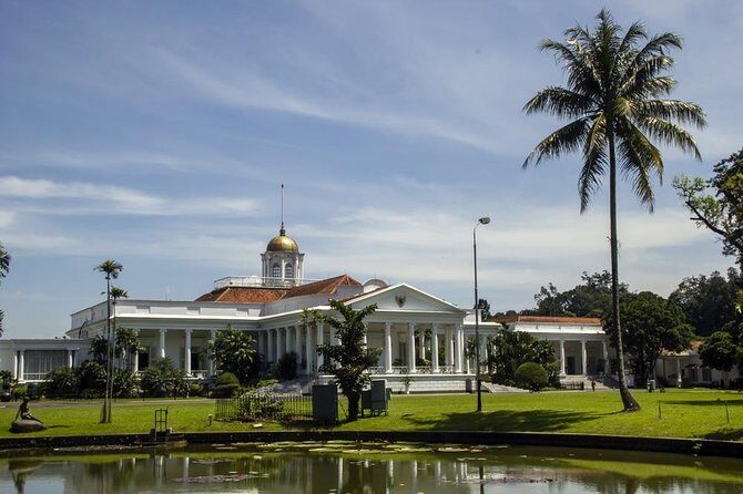One Day Trip : Bogor City Tour With Lunch ( Start From Jakarta) - Practical Details and What to Expect