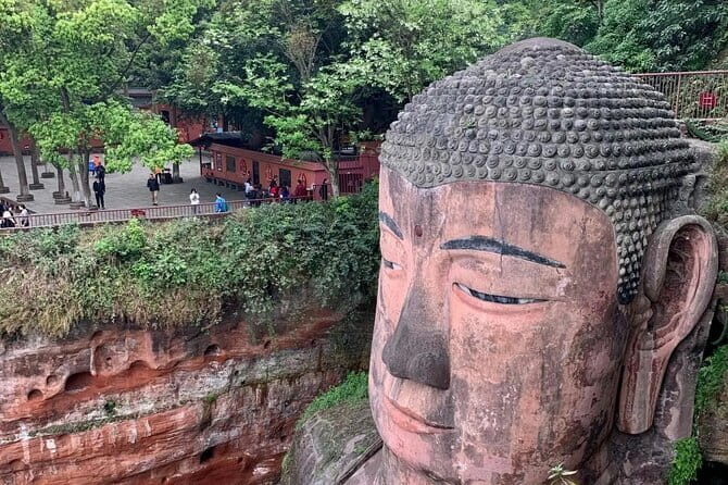 One Day Trip to Chengdu Panda Base and Leshan Buddha Tour - Why Choose This Tour?