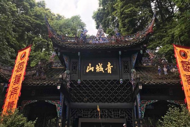 One Day Trip to Dujiangyan Irrigation System & Mount QingCheng Tour - An In-Depth Look at the Experience
