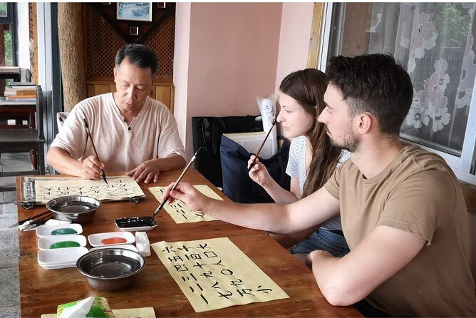 One Hour Chinese Calligraphy or Painting Lessons in Your Yangshuo Hotel - Introduction